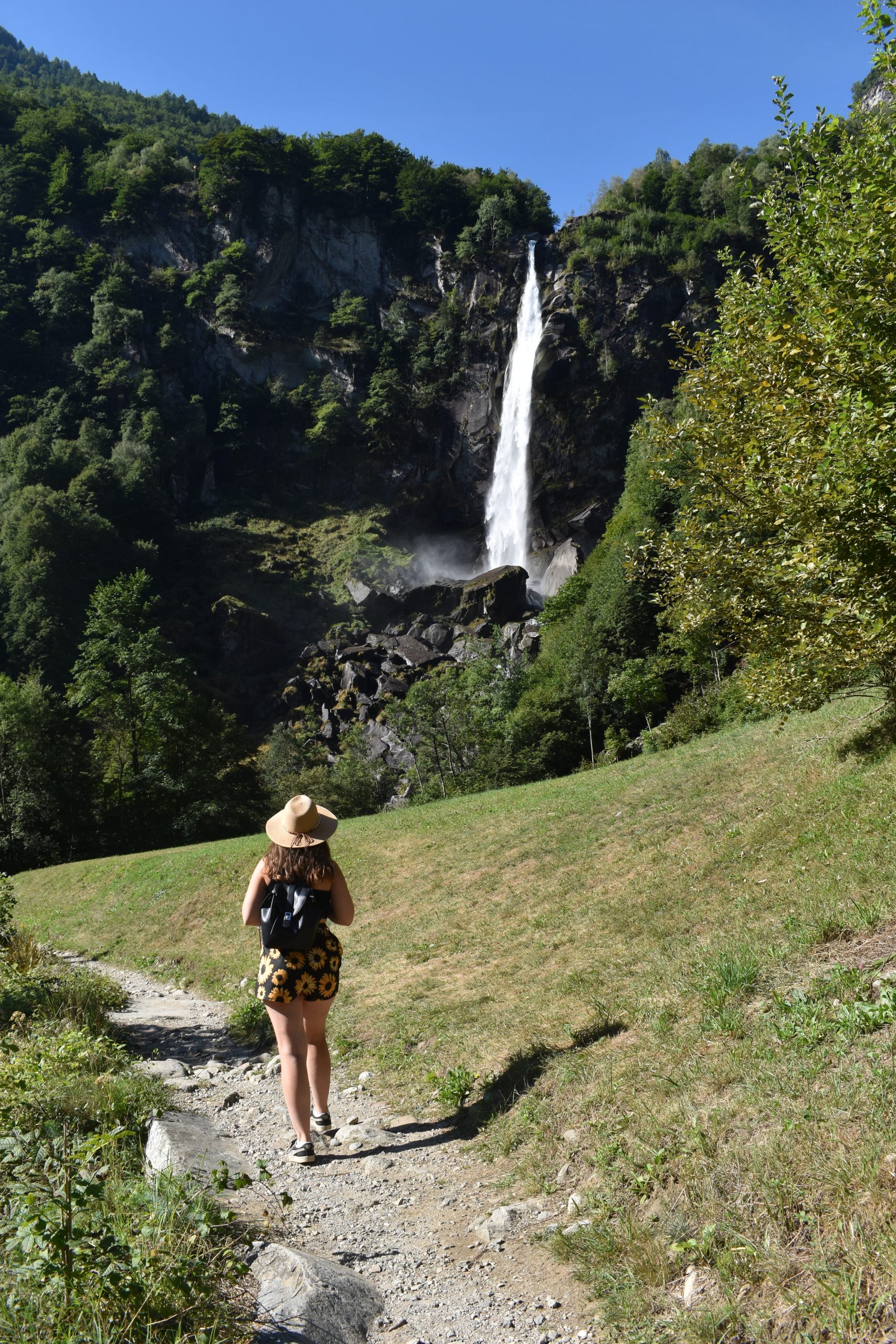 Le village de Foroglio et sa cascade dans le Tessin - Le Monde de Maya